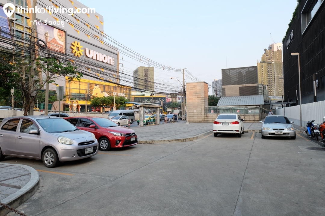 The Saint Residences คอนโด High Rise 3 อาคาร ห่างจาก MRT พหลโยธิน 350 ...